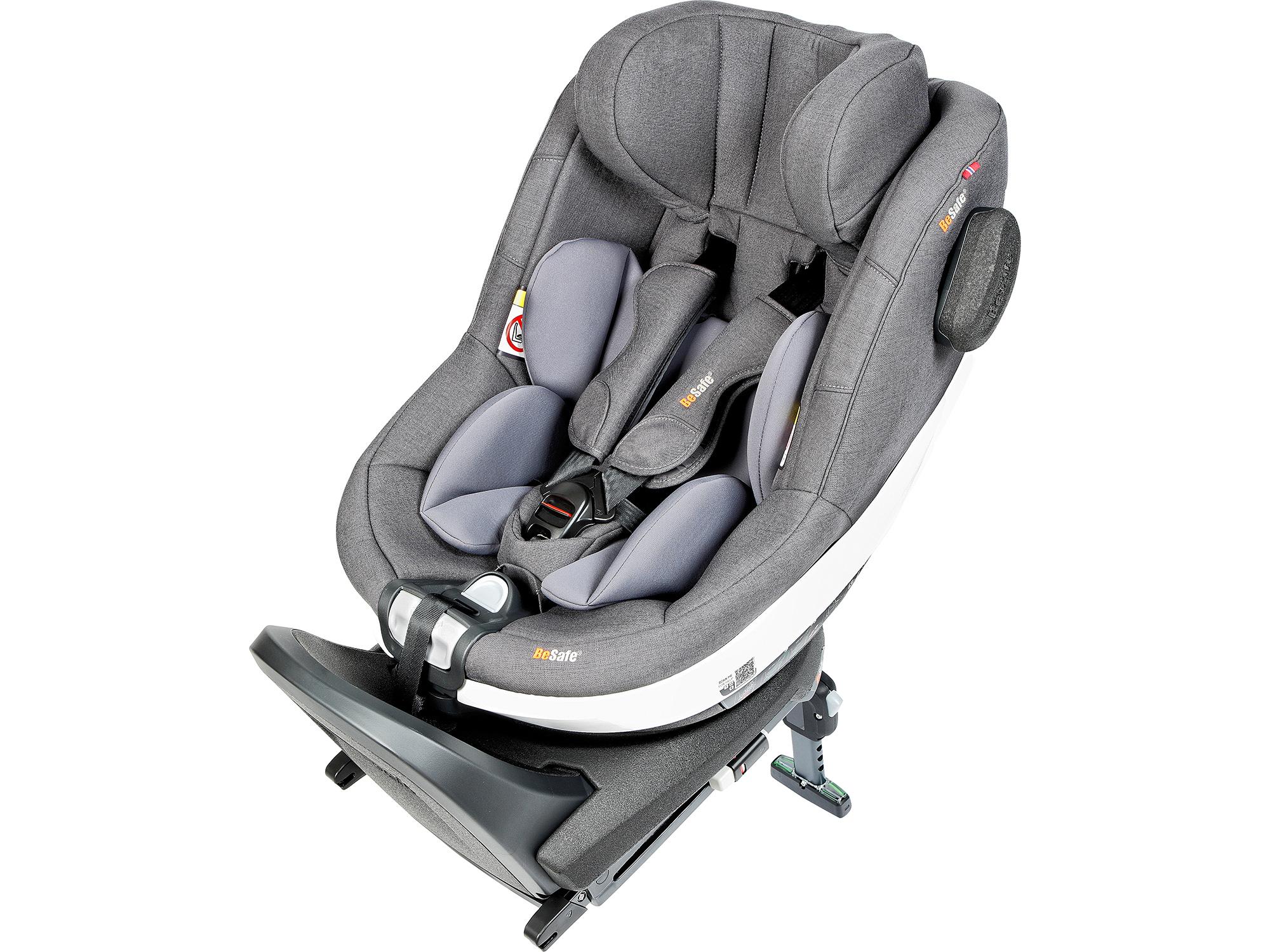 Besafe Beyond + Beyond Base review | i-Size baby to child Isofix base ...
