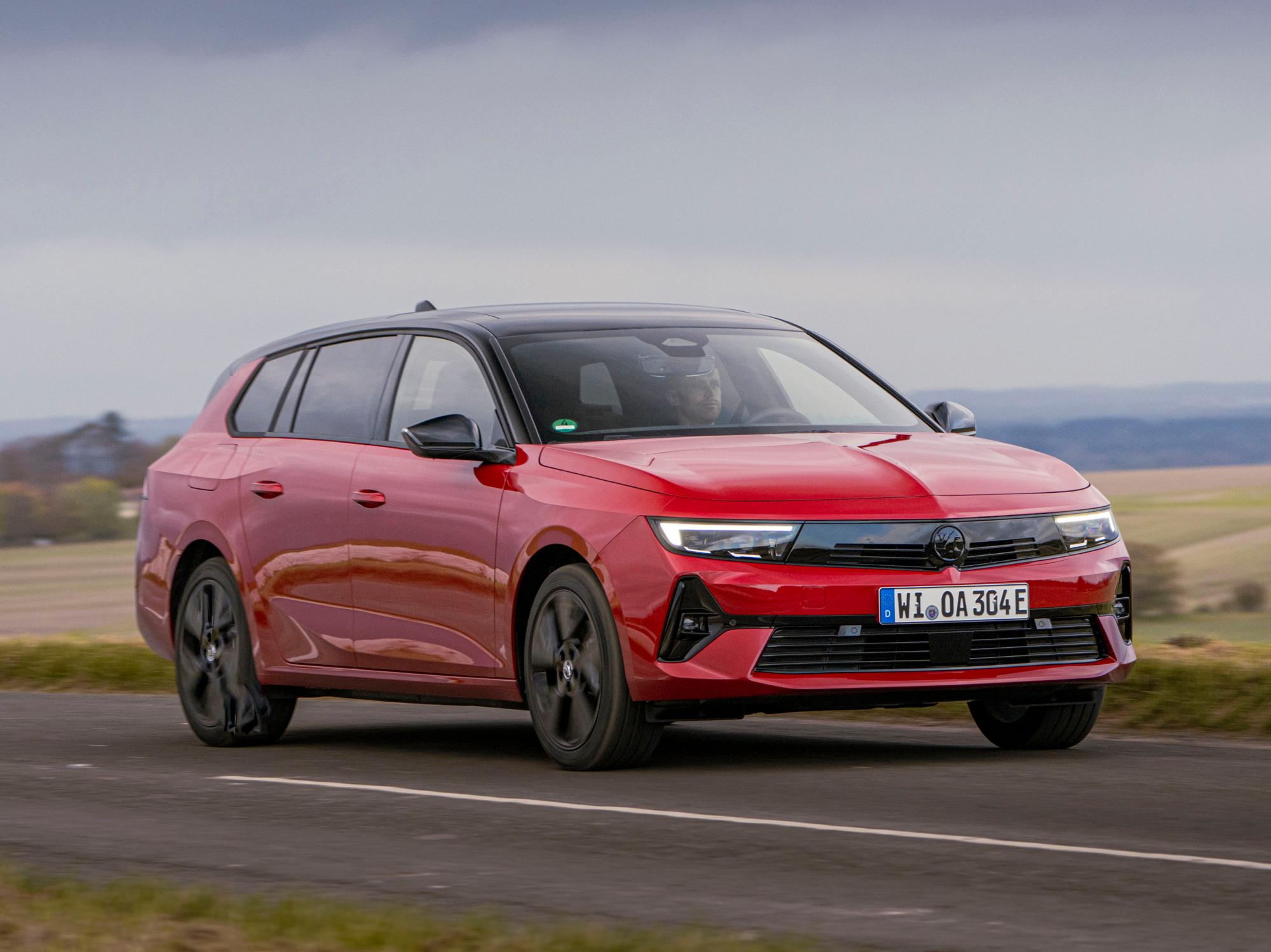 Vauxhall Astra Sports Tourer Electric (2023-) review | Available new ...